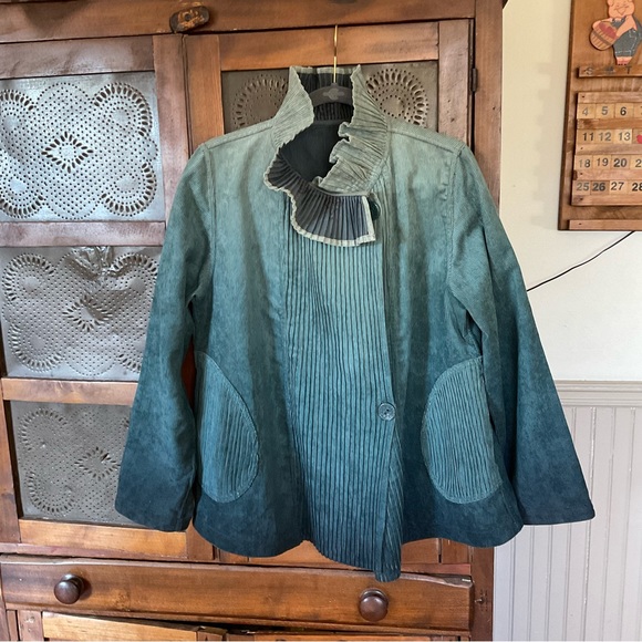 Lindi | Jackets & Coats | Lindi Reversible Pleated Ruffle Artsy Ombr ...